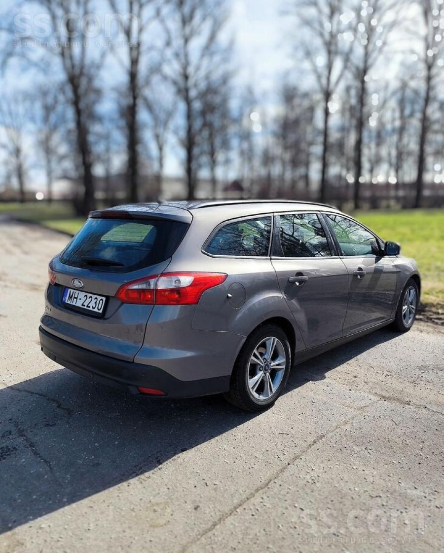 Brūns Ford Focus 2013 Rīga, ar dzinēja tilpumu 1.60 L un nobraukumu 255 tūkst. km par 3000 €, foto 3 vietnē AUTOMOTO.COM.LV