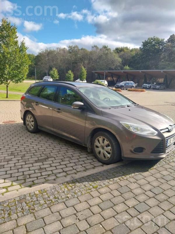Brūns Ford Focus 2013 Talsi, ar dzinēja tilpumu 1.60 L un nobraukumu 243 tūkst. km par 3000 €, foto 2 vietnē AUTOMOTO.COM.LV