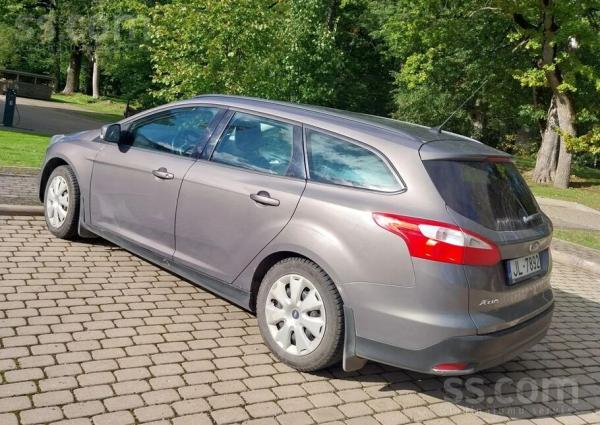 Brūns Ford Focus 2013 Talsi, ar dzinēja tilpumu 1.60 L un nobraukumu 243 tūkst. km par 3000 €, foto 8 vietnē AUTOMOTO.COM.LV
