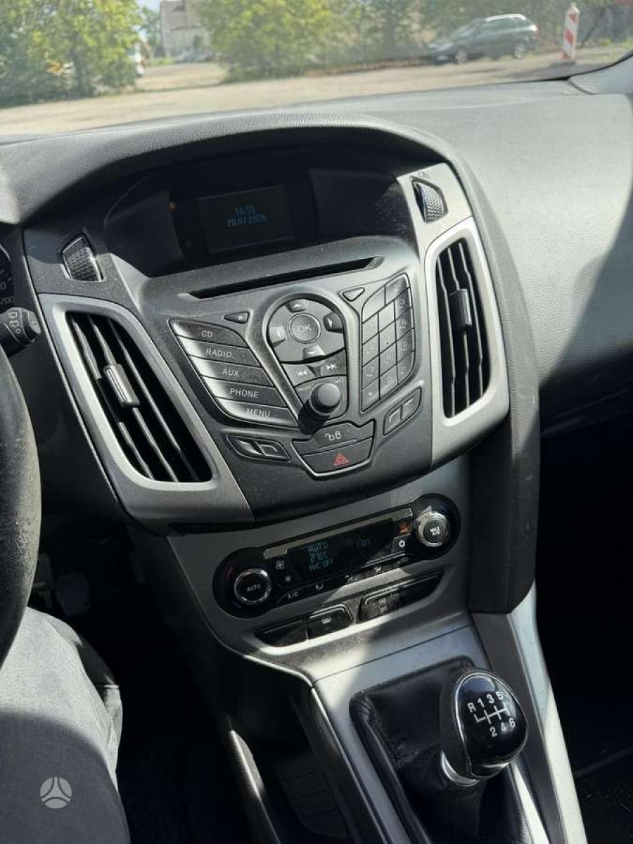 Brūns Ford Focus 2013 Kelmė, ar dzinēja tilpumu 1.56 L un nobraukumu 275 tūkst. km par 2800 €, foto 17 vietnē AUTOMOTO.COM.LV