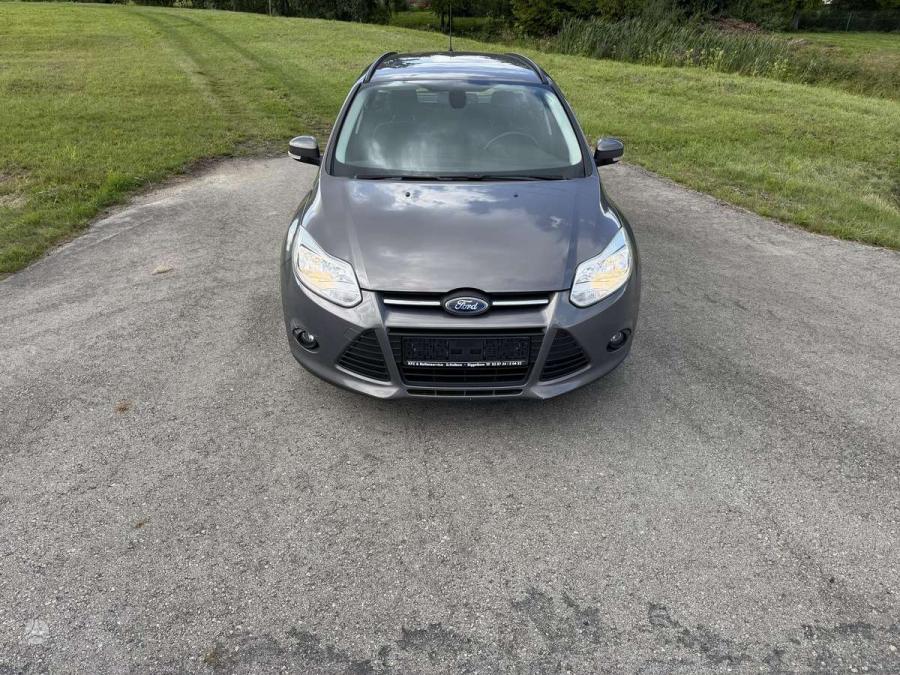 Brown Ford Focus 2013 in Kelme, with an engine capacity of 1.56 L and mileage of 274 thousand km for 2899 €, photo 3 on AUTOMOTO.COM.LV