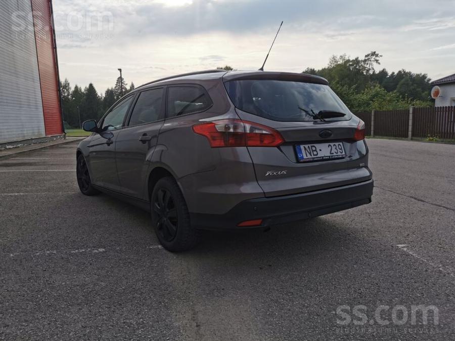 Brown Ford Focus 2013 in Rezekne, with an engine capacity of 1.60 L and mileage of 253 thousand km for 4000 €, photo 5 on AUTOMOTO.COM.LV