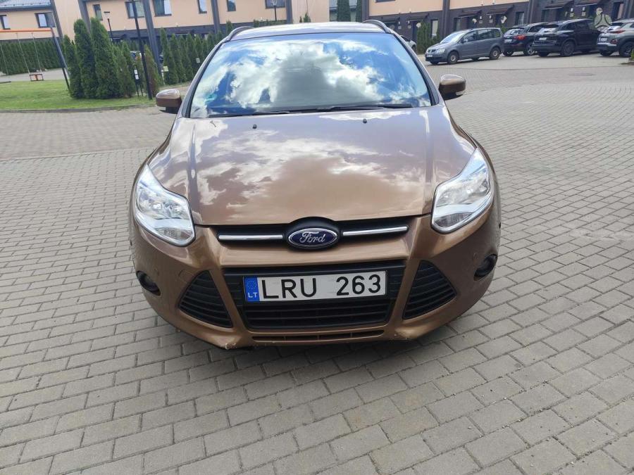 Brown Ford Focus 2013 in Kaunas, with an engine capacity of 2.00 L and mileage of 278 thousand km for 1600 €, photo 1 on AUTOMOTO.COM.LV