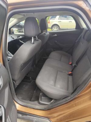 Brown Ford Focus 2013 in Kaunas, with an engine capacity of 2.00 L and mileage of 278 thousand km for 1600 €, photo 8 on AUTOMOTO.COM.LV