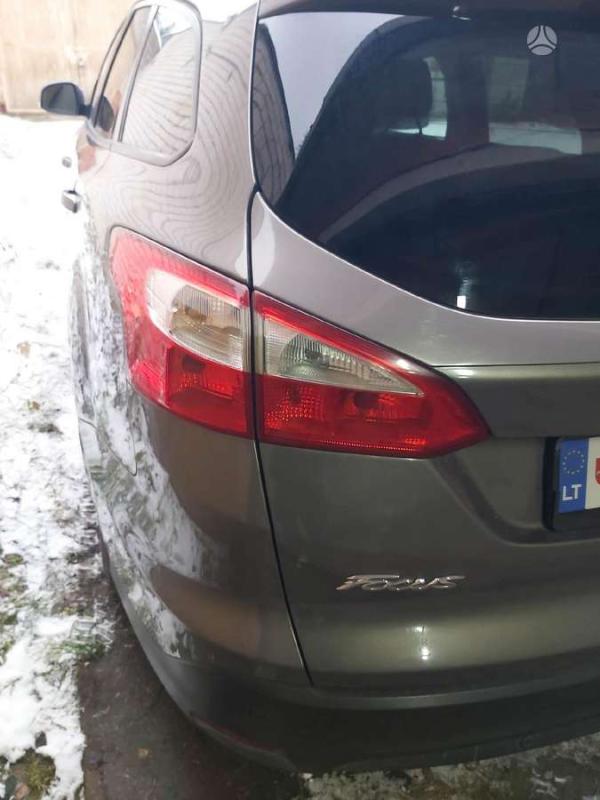 Brown Ford Focus 2014 in Druskininkai, with an engine capacity of 1.00 L and mileage of 229 thousand km for 3450 €, photo 11 on AUTOMOTO.COM.LV