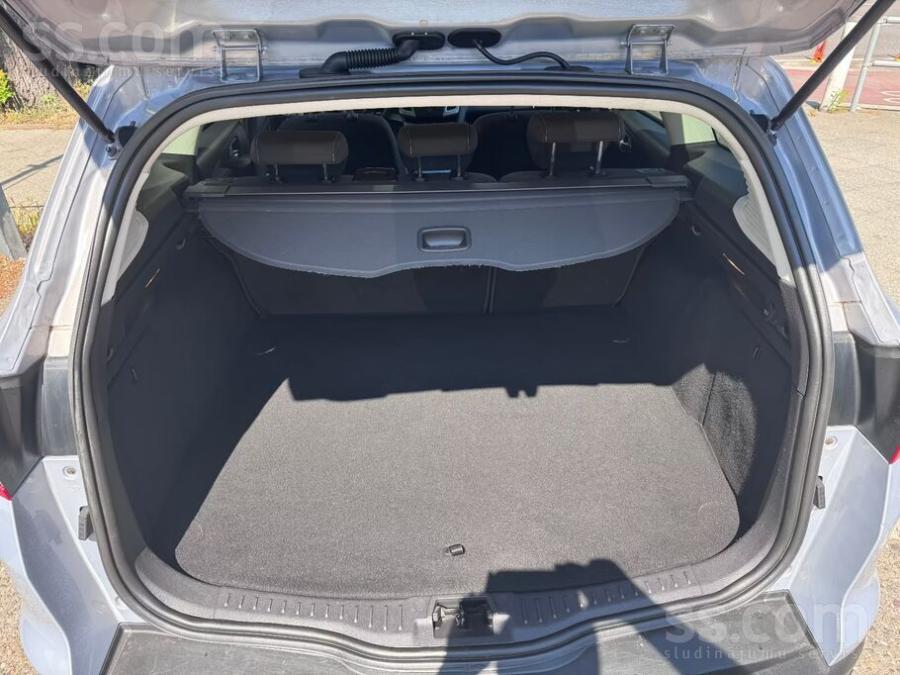 Brown Ford Focus 2014 in Ogre, with an engine capacity of 1.20 L and mileage of 175 thousand km for 4995 €, photo 6 on AUTOMOTO.COM.LV