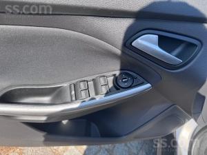 Brown Ford Focus 2014 in Ogre, with an engine capacity of 1.20 L and mileage of 175 thousand km for 4995 €, photo 11 on AUTOMOTO.COM.LV
