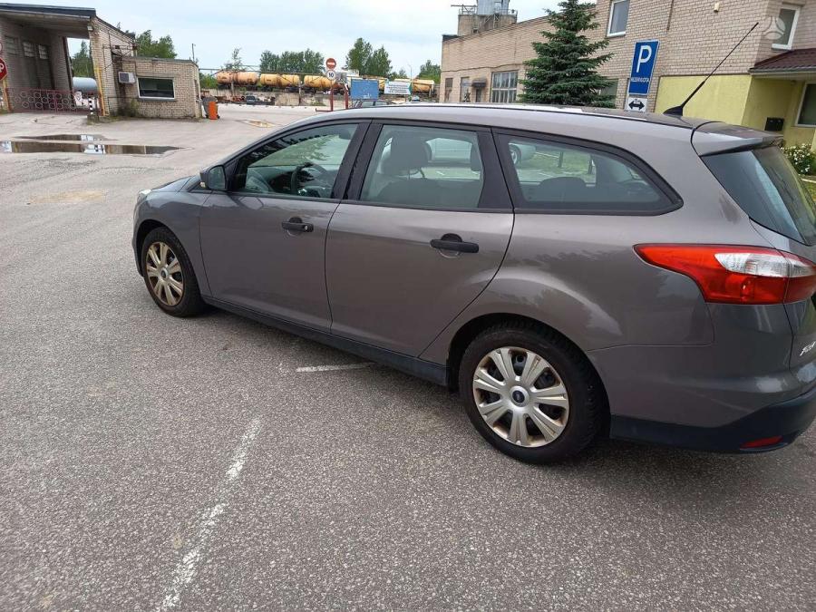 Brūns Ford Focus 2014 Rokiškis, ar dzinēja tilpumu 1.00 L un nobraukumu 205 tūkst. km par 2300 €, foto 5 vietnē AUTOMOTO.COM.LV