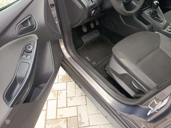 Brown Ford Focus 2014 in Rokiskis, with an engine capacity of 1.00 L and mileage of 205 thousand km for 2300 €, photo 10 on AUTOMOTO.COM.LV