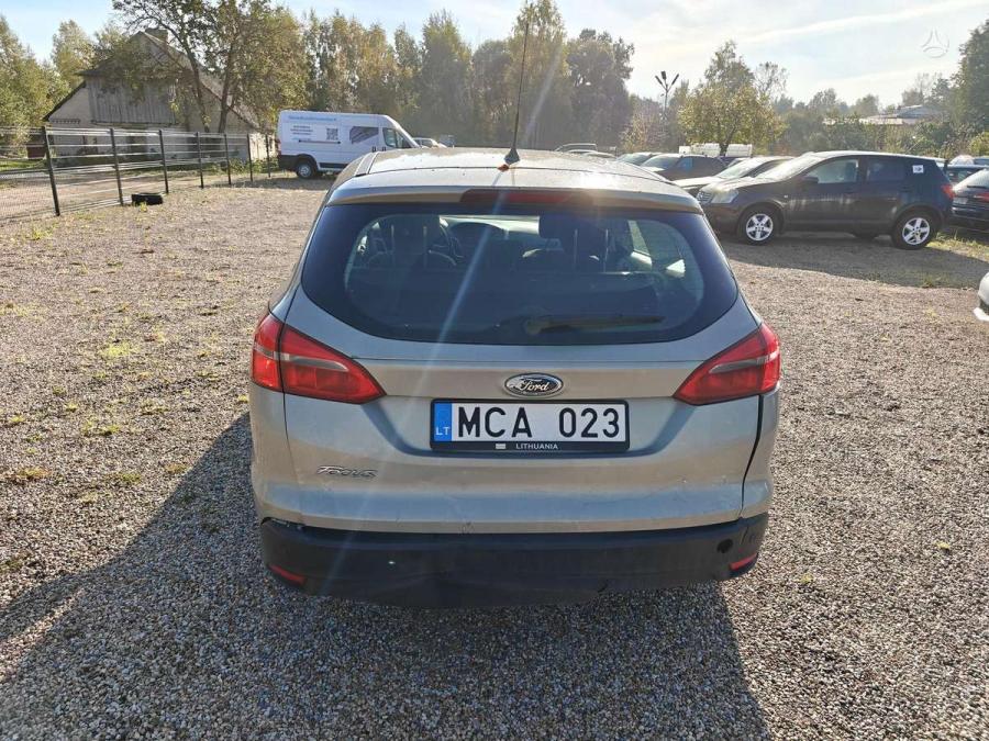 Brūns Ford Focus 2015 Viļņa, ar dzinēja tilpumu 1.50 L un nobraukumu 313 tūkst. km par 2700 €, foto 5 vietnē AUTOMOTO.COM.LV
