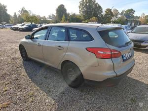 Brūns Ford Focus 2015 Viļņa, ar dzinēja tilpumu 1.50 L un nobraukumu 313 tūkst. km par 2700 €, foto 8 vietnē AUTOMOTO.COM.LV