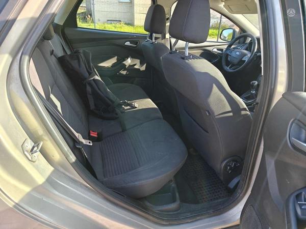 Brown Ford Focus 2015 in Vilnius, with an engine capacity of 1.50 L and mileage of 313 thousand km for 2700 €, photo 11 on AUTOMOTO.COM.LV