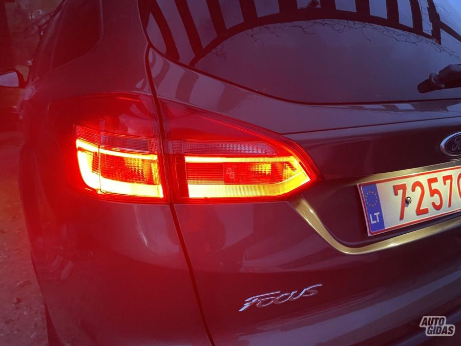 Brūns Ford Focus 2016 Šakiai, ar dzinēja tilpumu 1.50 L un nobraukumu 301 tūkst. km par 5499 €, foto 13 vietnē AUTOMOTO.COM.LV