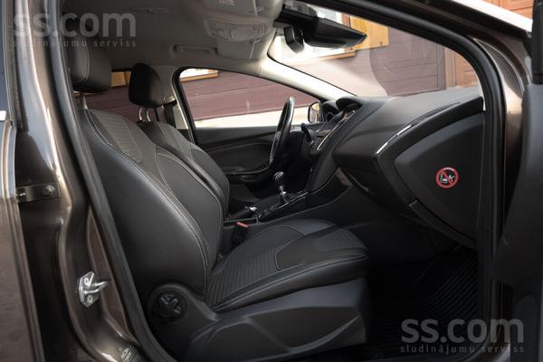 Brūns Ford Focus 2016 Jūrmala, ar dzinēja tilpumu 1.00 L un nobraukumu 138 tūkst. km par 5900 €, foto 8 vietnē AUTOMOTO.COM.LV