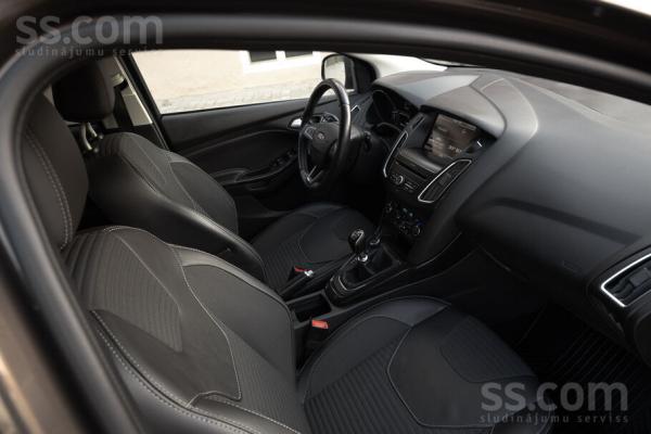 Brūns Ford Focus 2016 Jūrmala, ar dzinēja tilpumu 1.00 L un nobraukumu 138 tūkst. km par 5900 €, foto 9 vietnē AUTOMOTO.COM.LV