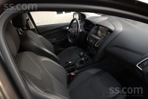 Brown Ford Focus 2016 in Jurmala, with an engine capacity of 1.00 L and mileage of 138 thousand km for 5900 €, photo 10 on AUTOMOTO.COM.LV