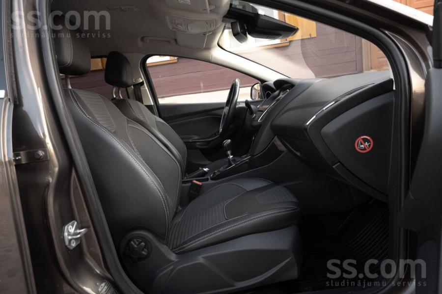 Brūns Ford Focus 2016 Jelgava, ar dzinēja tilpumu 1.00 L un nobraukumu 137 tūkst. km par 5790 €, foto 11 vietnē AUTOMOTO.COM.LV