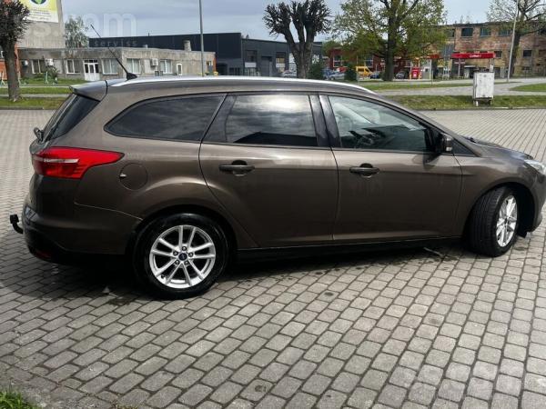Brown Ford Focus 2017 in Riga, with an engine capacity of 1.00 L and mileage of 216 thousand km for 4500 €, photo 4 on AUTOMOTO.COM.LV