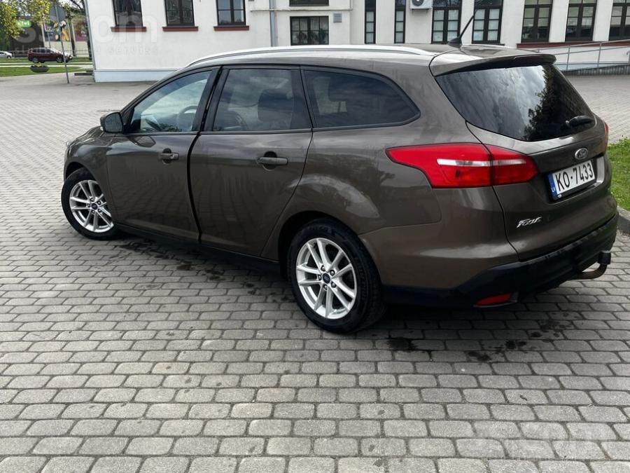 Brūns Ford Focus 2017 Rīga, ar dzinēja tilpumu 1.00 L un nobraukumu 216 tūkst. km par 4500 €, foto 8 vietnē AUTOMOTO.COM.LV
