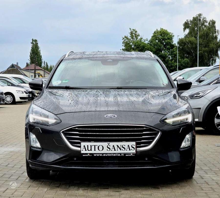 Brown Ford Focus 2019 in Taurage, with an engine capacity of 1.50 L and mileage of 107 thousand km for 9900 €, photo 4 on AUTOMOTO.COM.LV