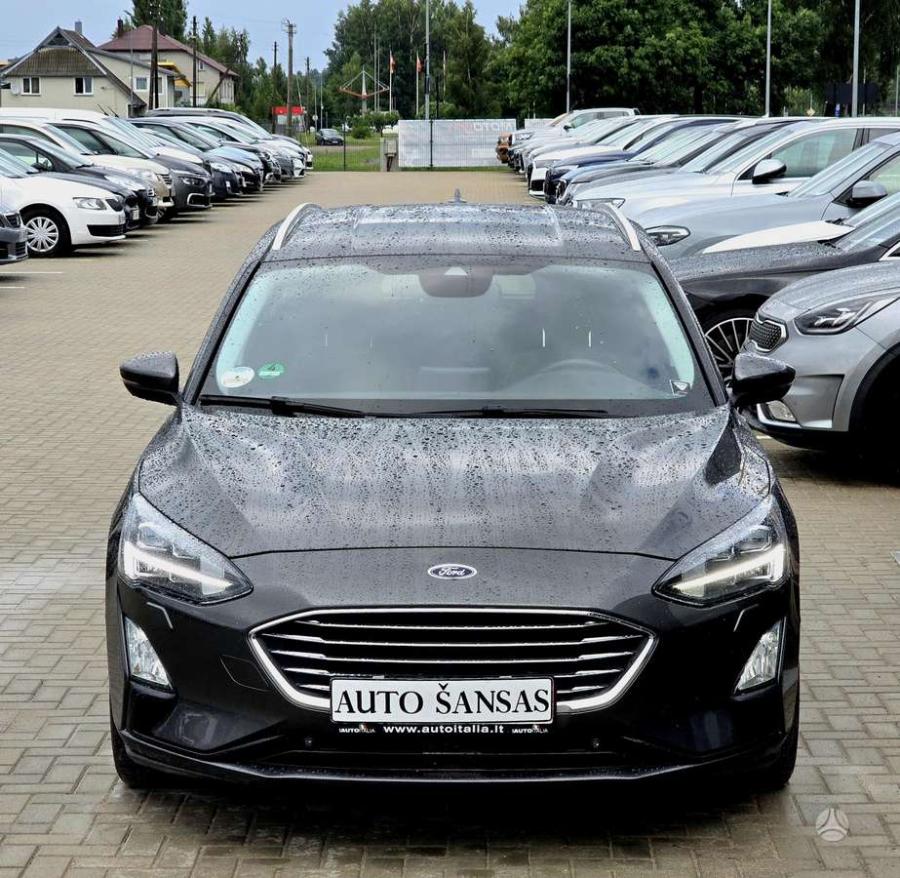 Brown Ford Focus 2019 in Taurage, with an engine capacity of 1.50 L and mileage of 107 thousand km for 9900 €, photo 5 on AUTOMOTO.COM.LV