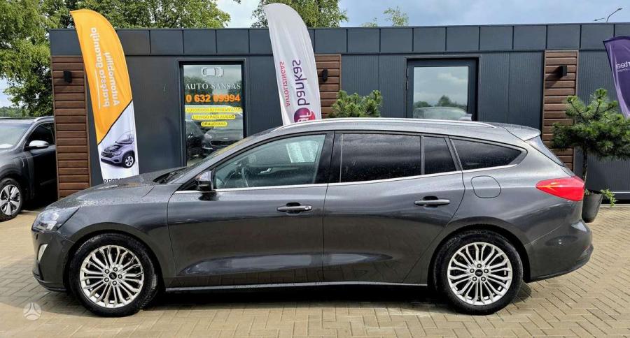 Brown Ford Focus 2019 in Taurage, with an engine capacity of 1.50 L and mileage of 107 thousand km for 9900 €, photo 6 on AUTOMOTO.COM.LV