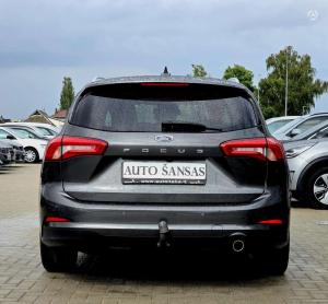 Brown Ford Focus 2019 in Taurage, with an engine capacity of 1.50 L and mileage of 107 thousand km for 9900 €, photo 10 on AUTOMOTO.COM.LV