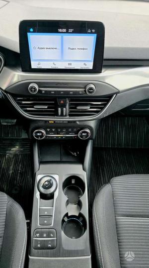 Brown Ford Focus 2019 in Taurage, with an engine capacity of 1.50 L and mileage of 107 thousand km for 9900 €, photo 18 on AUTOMOTO.COM.LV