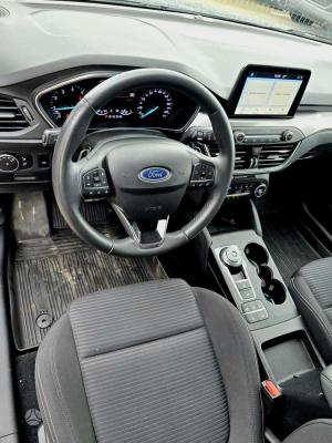 Brown Ford Focus 2019 in Taurage, with an engine capacity of 1.50 L and mileage of 107 thousand km for 9900 €, photo 23 on AUTOMOTO.COM.LV