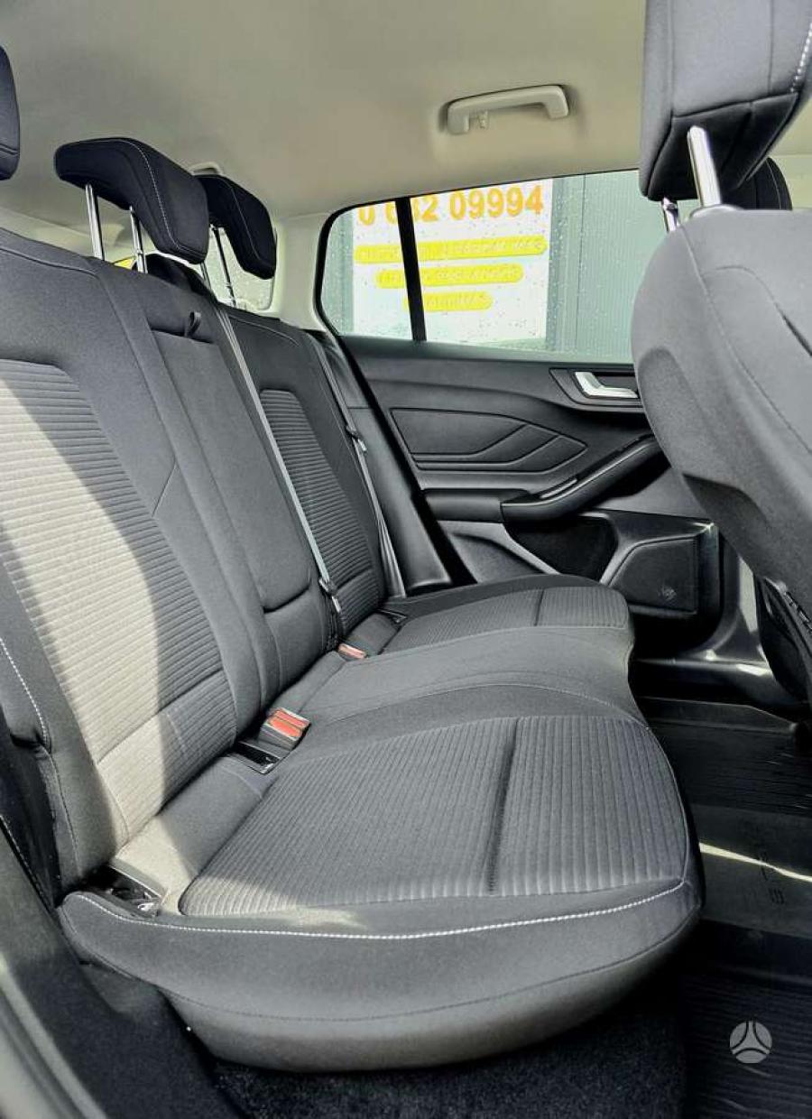 Brown Ford Focus 2019 in Taurage, with an engine capacity of 1.50 L and mileage of 107 thousand km for 9900 €, photo 28 on AUTOMOTO.COM.LV