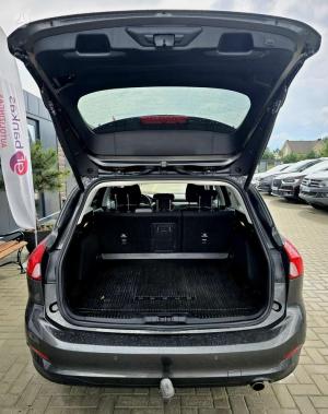 Brown Ford Focus 2019 in Taurage, with an engine capacity of 1.50 L and mileage of 107 thousand km for 9900 €, photo 35 on AUTOMOTO.COM.LV