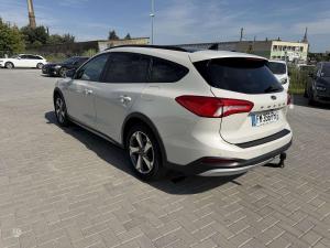 Brown Ford Focus 2019 in Taurage, with an engine capacity of 1.00 L and mileage of 88 thousand km for 10300 €, photo 9 on AUTOMOTO.COM.LV