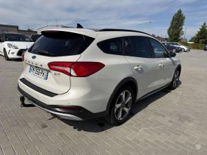 Brown Ford Focus 2019 in Taurage, with an engine capacity of 1.00 L and mileage of 88 thousand km for 10300 €, photo 11 on AUTOMOTO.COM.LV