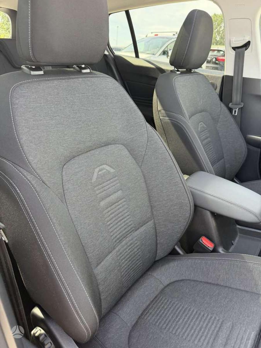 Brown Ford Focus 2019 in Taurage, with an engine capacity of 1.00 L and mileage of 88 thousand km for 10300 €, photo 14 on AUTOMOTO.COM.LV