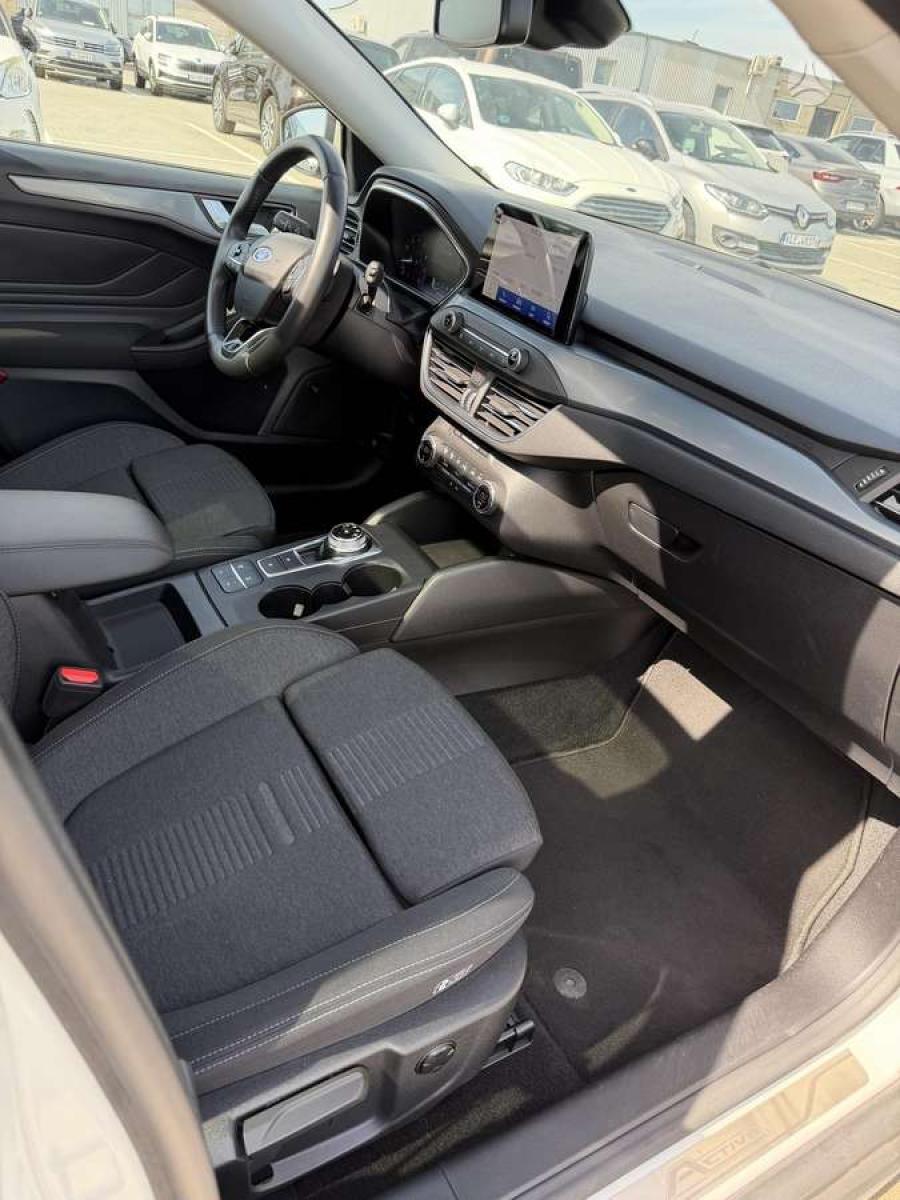 Brown Ford Focus 2019 in Taurage, with an engine capacity of 1.00 L and mileage of 88 thousand km for 10300 €, photo 17 on AUTOMOTO.COM.LV