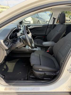 Brown Ford Focus 2019 in Taurage, with an engine capacity of 1.00 L and mileage of 88 thousand km for 10300 €, photo 24 on AUTOMOTO.COM.LV
