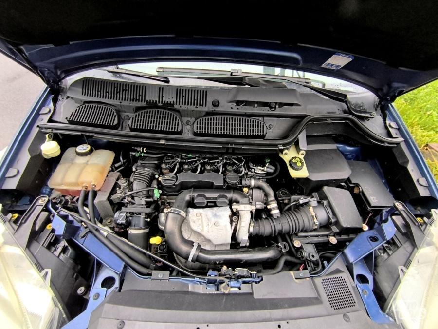 Zils Ford Focus C-Max 2006 Kauņa, ar dzinēja tilpumu 1.60 L un nobraukumu 250 tūkst. km par 1000 €, foto 20 vietnē AUTOMOTO.COM.LV