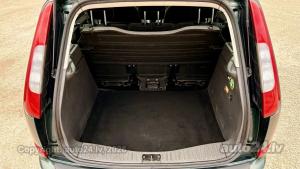 Zaļš Ford Focus C-Max 2004 Veru, ar dzinēja tilpumu 1.60 L un nobraukumu 335 tūkst. km par 1490 €, foto 13 vietnē AUTOMOTO.COM.LV