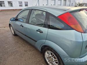 Green Ford Focus 1998 in Riga, with an engine capacity of 1.40 L and mileage of 252 thousand km for 700 €, photo 5 on AUTOMOTO.COM.LV