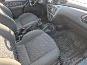 Green Ford Focus 1998 in Riga, with an engine capacity of 1.40 L and mileage of 252 thousand km for 700 €, photo 10 on AUTOMOTO.COM.LV
