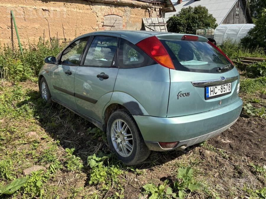 Zaļš Ford Focus 1998 Dobele, ar dzinēja tilpumu 1.60 L un nobraukumu 200 tūkst. km par 450 €, foto 1 vietnē AUTOMOTO.COM.LV