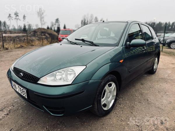 Green Ford Focus 2002 in Cesis, with an engine capacity of 1.40 L and mileage of 0 thousand km for 350 €, photo 2 on AUTOMOTO.COM.LV
