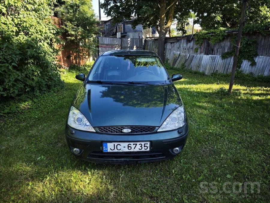 Green Ford Focus 2004 in Riga, with an engine capacity of 1.80 L and mileage of 291 thousand km for 800 €, photo 5 on AUTOMOTO.COM.LV