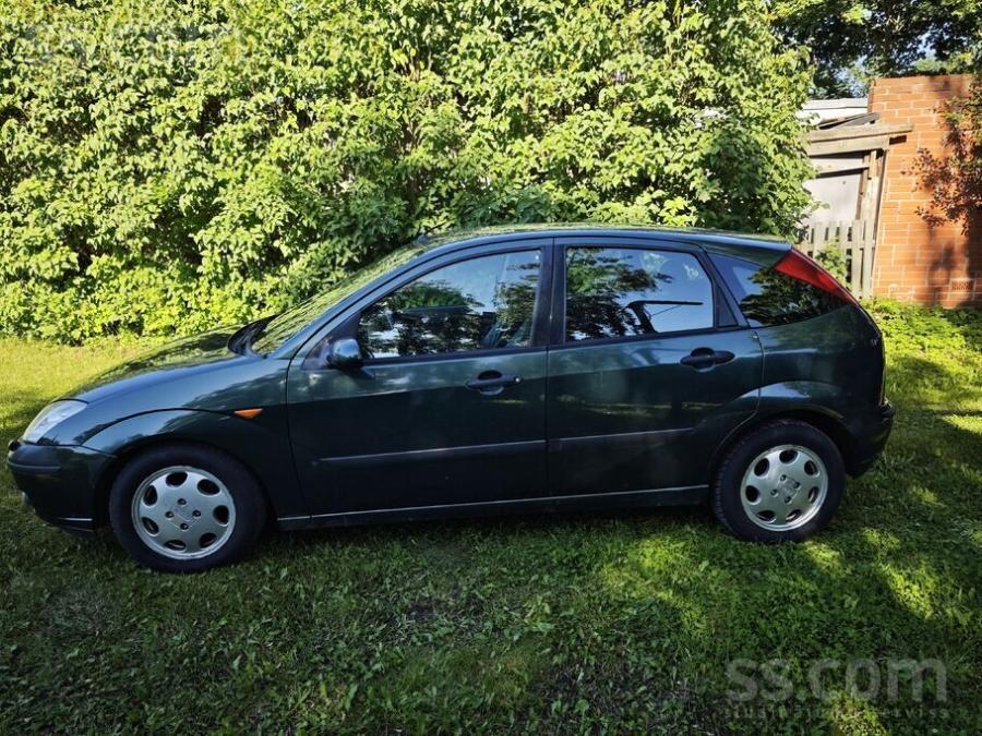 Green Ford Focus 2004 in Riga, with an engine capacity of 1.80 L and mileage of 291 thousand km for 800 €, photo 7 on AUTOMOTO.COM.LV