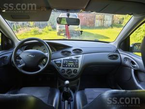 Green Ford Focus 2004 in Riga, with an engine capacity of 1.80 L and mileage of 291 thousand km for 800 €, photo 10 on AUTOMOTO.COM.LV