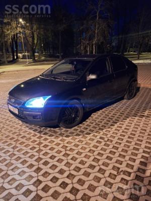 Zaļš Ford Focus 2005 Cēsis, ar dzinēja tilpumu 1.60 L un nobraukumu 285 tūkst. km par 1750 €, foto 9 vietnē AUTOMOTO.COM.LV