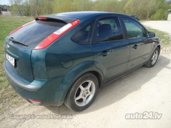 Green Ford Focus 2006 in Narva, with an engine capacity of 1.40 L and mileage of 209 thousand km for 1099 €, photo 4 on AUTOMOTO.COM.LV