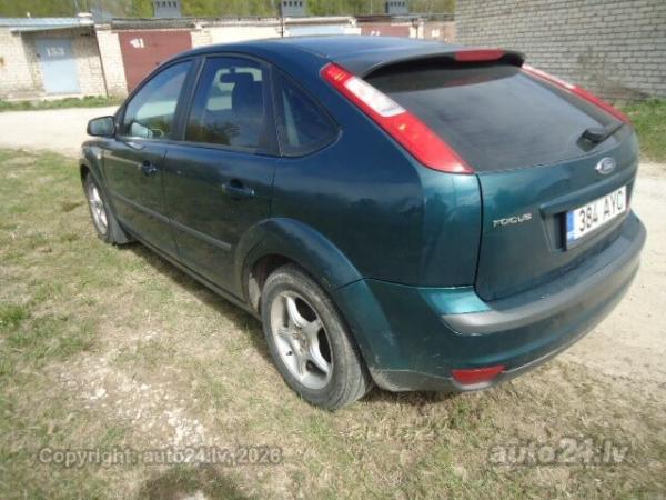 Green Ford Focus 2006 in Narva, with an engine capacity of 1.40 L and mileage of 209 thousand km for 1099 €, photo 5 on AUTOMOTO.COM.LV