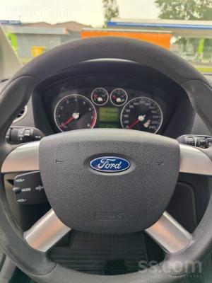 Green Ford Focus 2006 in Riga, with an engine capacity of 1.60 L and mileage of 256 thousand km for 1850 €, photo 8 on AUTOMOTO.COM.LV