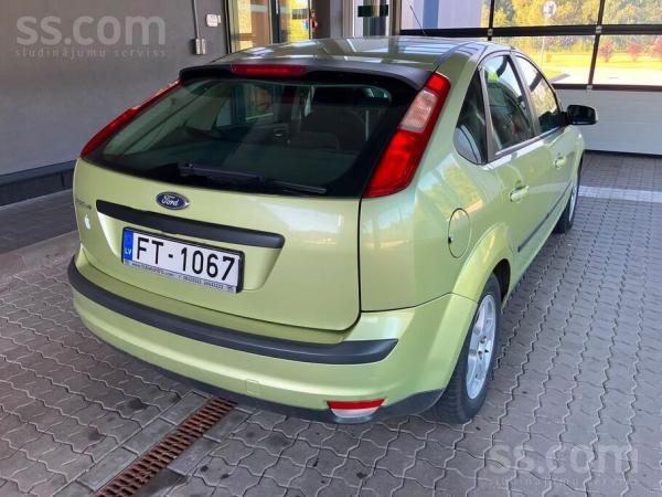 Zaļš Ford Focus 2006 Jelgava, ar dzinēja tilpumu 1.60 L un nobraukumu 253 tūkst. km par 1450 €, foto 5 vietnē AUTOMOTO.COM.LV